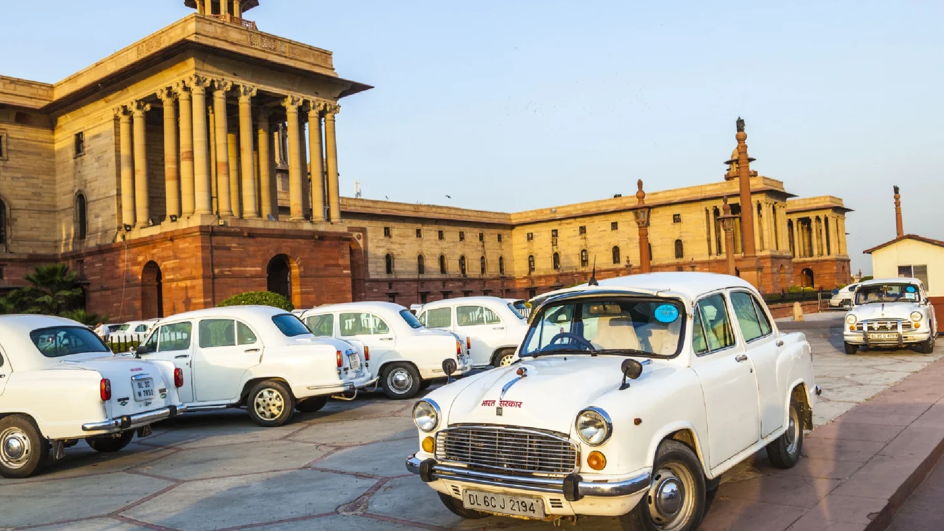 Hindustan Ambassador Car: A Legend in its Own Right - IMP.NEWS